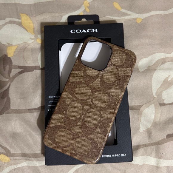 Coach | Cell Phones & Accessories | Coach Signature Tan Iphone 5 Pro ...